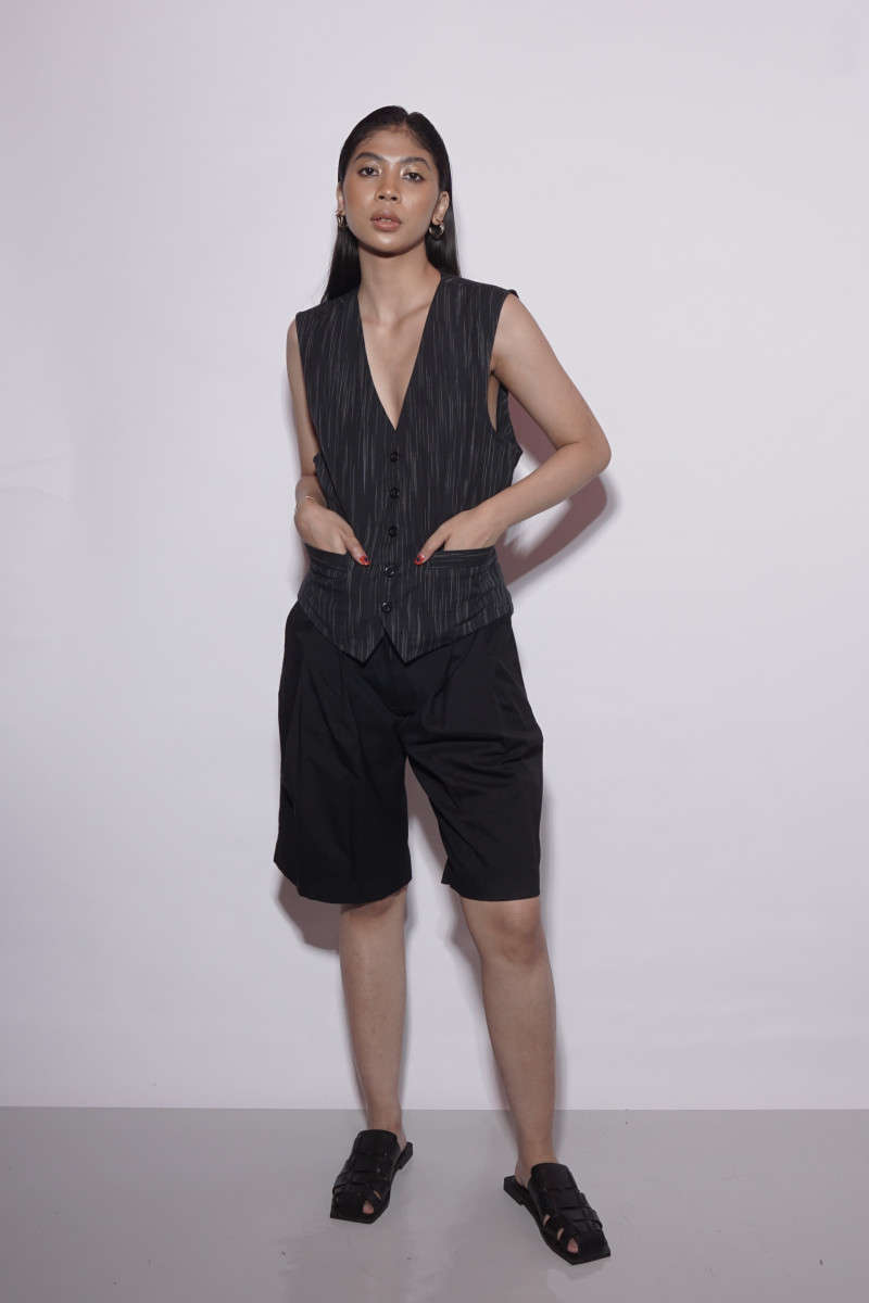 Rintik Vest